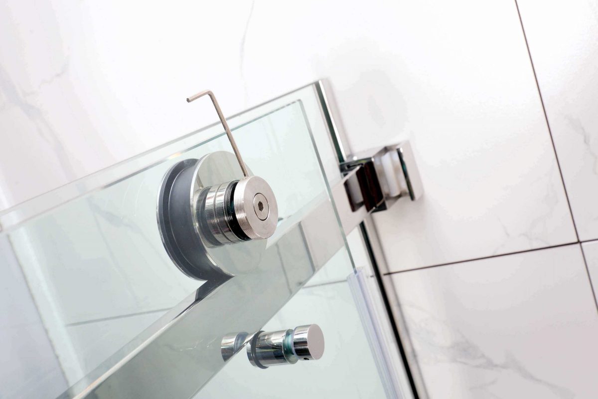 SS05 – Single Sliding Door – Covey Shower Door Canada